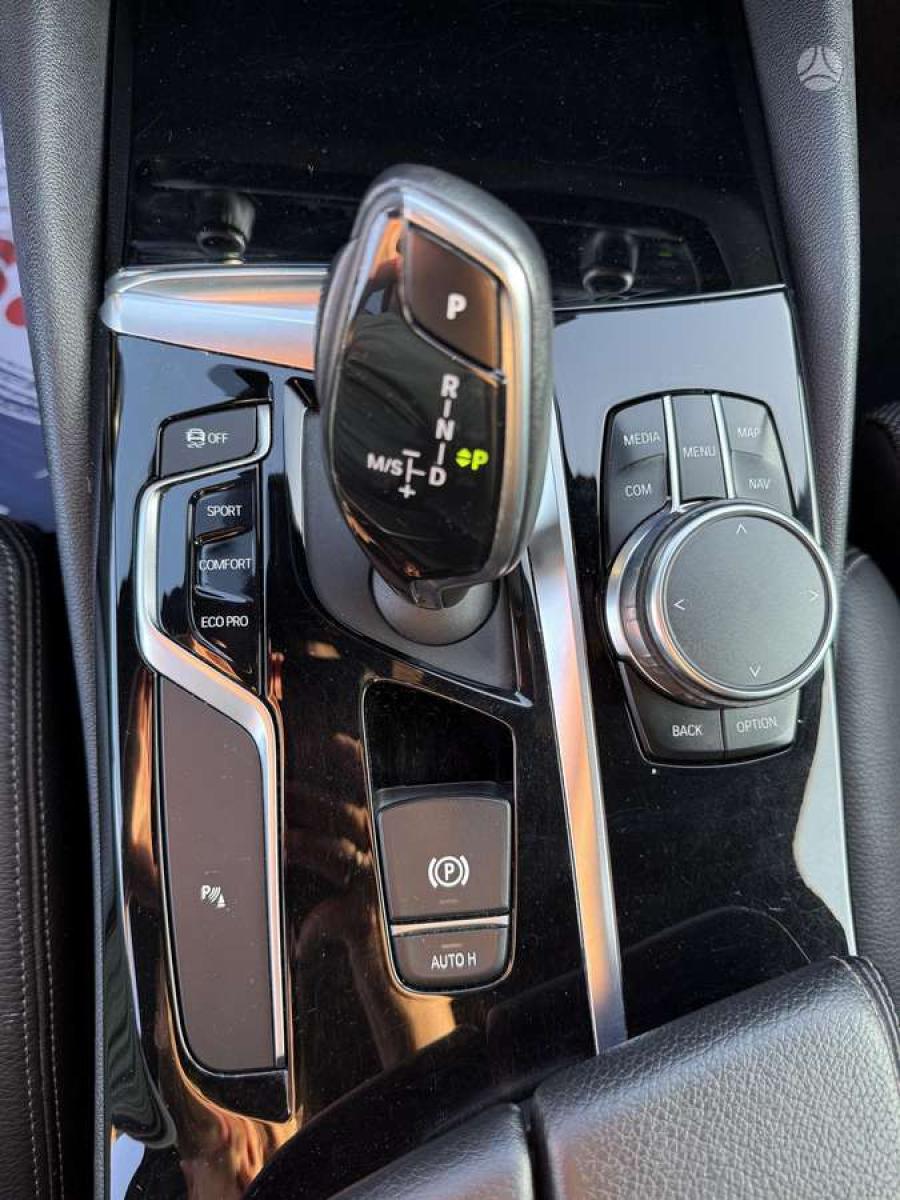 Melns BMW 520 2017 Viļņa, ar dzinēja tilpumu 2.00 L un nobraukumu 200 tūkst. km par 14999 €, foto 27 vietnē AUTOMOTO.COM.LV
