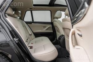 Black BMW 520 2017 in Riga, with an engine capacity of 2.00 L and mileage of 231 thousand km for 12250 €, photo 12 on AUTOMOTO.COM.LV