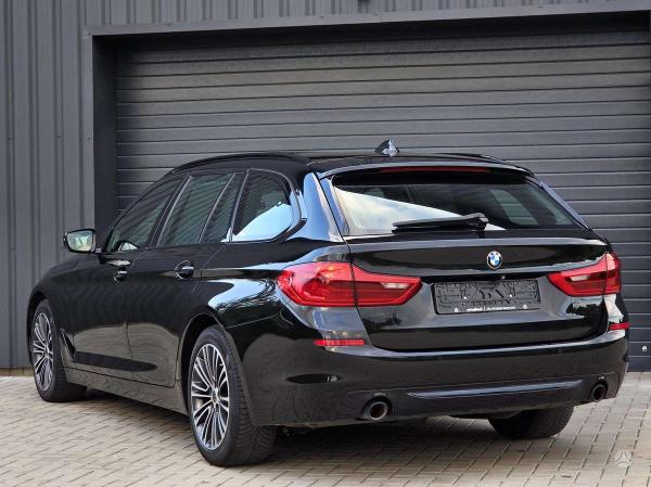 Melns BMW 520 2017 Kauņa, ar dzinēja tilpumu 2.00 L un nobraukumu 275 tūkst. km par 16999 €, foto 8 vietnē AUTOMOTO.COM.LV