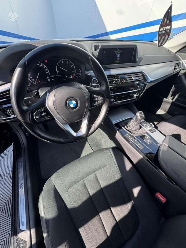 Melns BMW 520 2017 Kauņa, ar dzinēja tilpumu 2.00 L un nobraukumu 201 tūkst. km par 12450 €, foto 9 vietnē AUTOMOTO.COM.LV