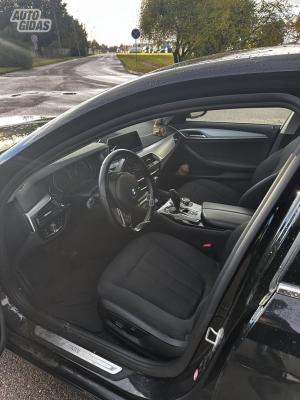 Black BMW 520 2018 in Vilnius, with an engine capacity of 2.00 L and mileage of 210 thousand km for 15650 €, photo 7 on AUTOMOTO.COM.LV