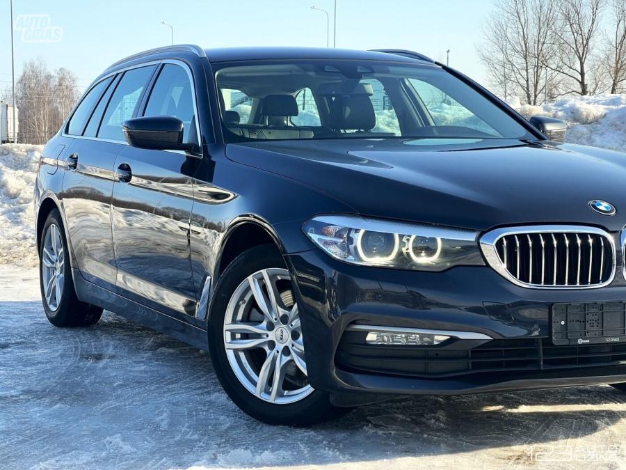 Black BMW 520 2018 in Taurage, with an engine capacity of 2.00 L and mileage of 242 thousand km for 13999 €, photo 6 on AUTOMOTO.COM.LV