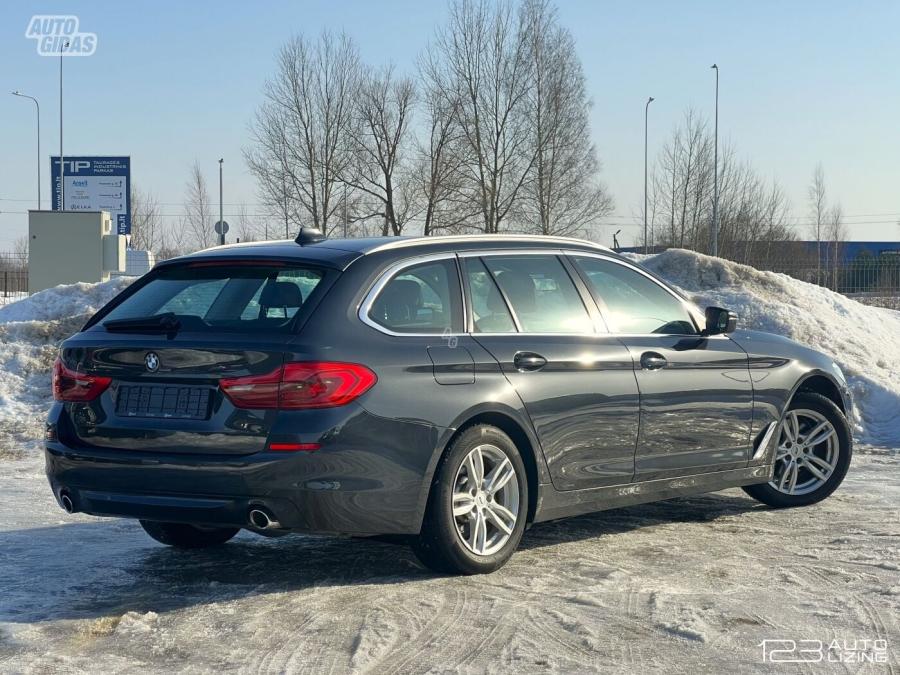 Black BMW 520 2018 in Taurage, with an engine capacity of 2.00 L and mileage of 242 thousand km for 13999 €, photo 9 on AUTOMOTO.COM.LV