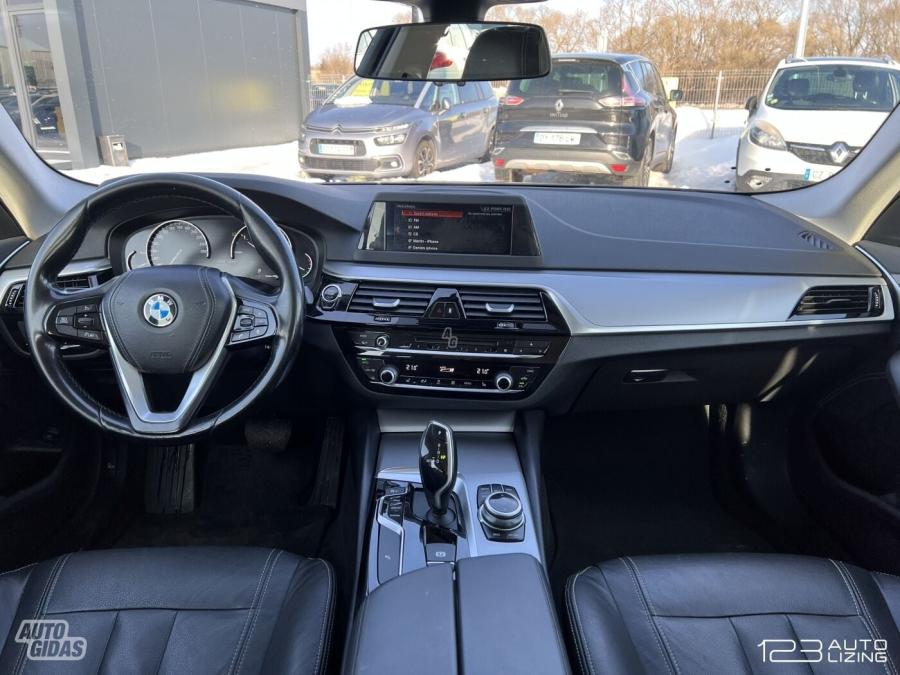 Black BMW 520 2018 in Taurage, with an engine capacity of 2.00 L and mileage of 242 thousand km for 13999 €, photo 14 on AUTOMOTO.COM.LV