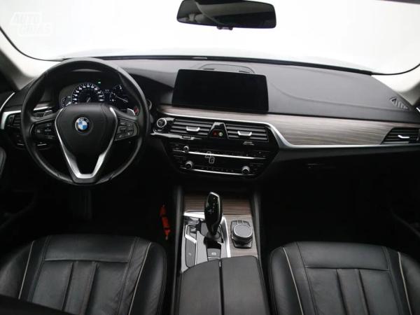 Melns BMW 520 2018 Viļņa, ar dzinēja tilpumu 2.00 L un nobraukumu 258 tūkst. km par 16599 €, foto 2 vietnē AUTOMOTO.COM.LV