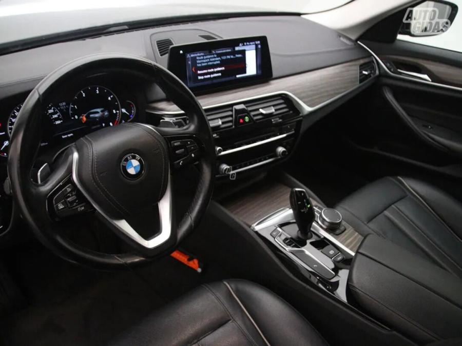 Melns BMW 520 2018 Viļņa, ar dzinēja tilpumu 2.00 L un nobraukumu 258 tūkst. km par 16599 €, foto 16 vietnē AUTOMOTO.COM.LV