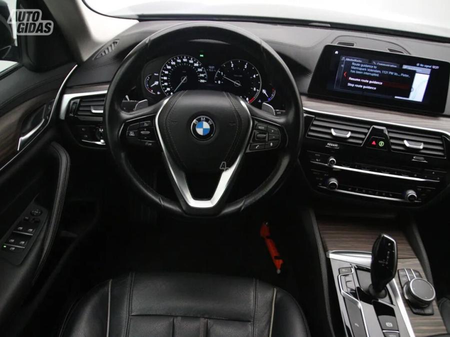 Melns BMW 520 2018 Viļņa, ar dzinēja tilpumu 2.00 L un nobraukumu 258 tūkst. km par 16599 €, foto 17 vietnē AUTOMOTO.COM.LV
