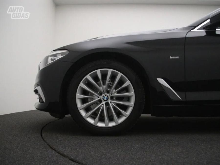 Melns BMW 520 2018 Viļņa, ar dzinēja tilpumu 2.00 L un nobraukumu 258 tūkst. km par 16599 €, foto 28 vietnē AUTOMOTO.COM.LV