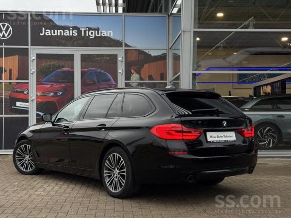 Melns BMW 520 2018 Valmiera, ar dzinēja tilpumu 2.00 L un nobraukumu 164 tūkst. km par 19900 €, foto 4 vietnē AUTOMOTO.COM.LV