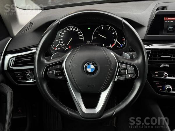 Melns BMW 520 2018 Valmiera, ar dzinēja tilpumu 2.00 L un nobraukumu 164 tūkst. km par 19900 €, foto 9 vietnē AUTOMOTO.COM.LV