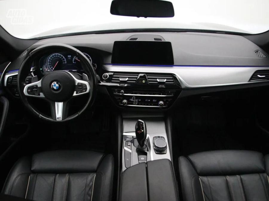 Melns BMW 520 2018 Viļņa, ar dzinēja tilpumu 2.00 L un nobraukumu 212 tūkst. km par 20999 €, foto 2 vietnē AUTOMOTO.COM.LV