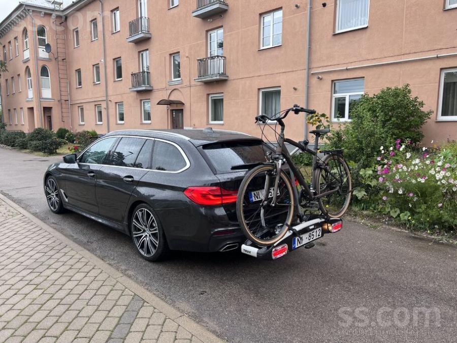 Melns BMW 520 2018 Liepāja, ar dzinēja tilpumu 2.00 L un nobraukumu 171 tūkst. km par 24000 €, foto 21 vietnē AUTOMOTO.COM.LV
