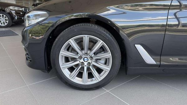 Melns BMW 520 2018 Marijampole, ar dzinēja tilpumu 2.00 L un nobraukumu 174 tūkst. km par 18999 €, foto 3 vietnē AUTOMOTO.COM.LV