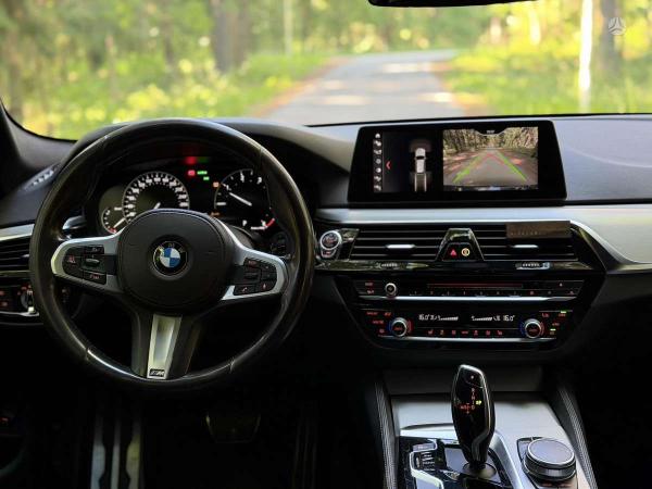 Melns BMW 520 2018 Kuršėnai, ar dzinēja tilpumu 2.00 L un nobraukumu 179 tūkst. km par 19900 €, foto 10 vietnē AUTOMOTO.COM.LV