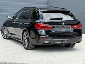 Black BMW 520 2018 in Utena, with an engine capacity of 2.00 L and mileage of 188 thousand km for 18900 €, photo 8 on AUTOMOTO.COM.LV