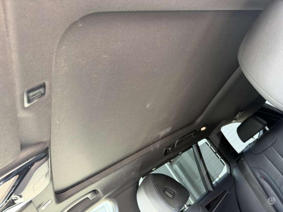 Black BMW 520 2018 in Utena, with an engine capacity of 2.00 L and mileage of 188 thousand km for 18900 €, photo 24 on AUTOMOTO.COM.LV