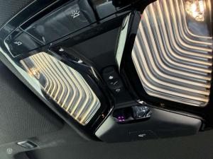 Black BMW 520 2018 in Utena, with an engine capacity of 2.00 L and mileage of 188 thousand km for 18900 €, photo 25 on AUTOMOTO.COM.LV