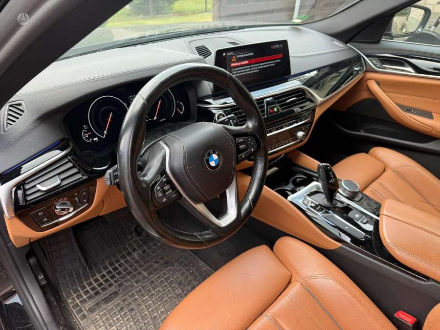 Melns BMW 520 2018 Marijampole, ar dzinēja tilpumu 2.00 L un nobraukumu 244 tūkst. km par 11500 €, foto 6 vietnē AUTOMOTO.COM.LV