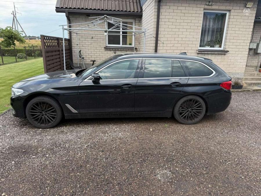 Melns BMW 520 2018 Marijampole, ar dzinēja tilpumu 2.00 L un nobraukumu 244 tūkst. km par 11500 €, foto 10 vietnē AUTOMOTO.COM.LV