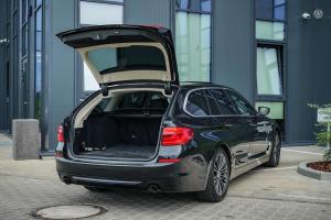 Melns BMW 520 2018 Kauņa, ar dzinēja tilpumu 2.00 L un nobraukumu 193 tūkst. km par 18450 €, foto 14 vietnē AUTOMOTO.COM.LV