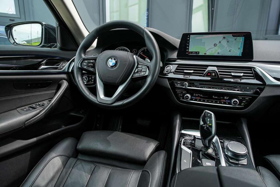 Melns BMW 520 2018 Kauņa, ar dzinēja tilpumu 2.00 L un nobraukumu 193 tūkst. km par 18450 €, foto 18 vietnē AUTOMOTO.COM.LV