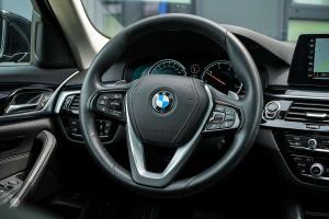Melns BMW 520 2018 Kauņa, ar dzinēja tilpumu 2.00 L un nobraukumu 193 tūkst. km par 18450 €, foto 19 vietnē AUTOMOTO.COM.LV