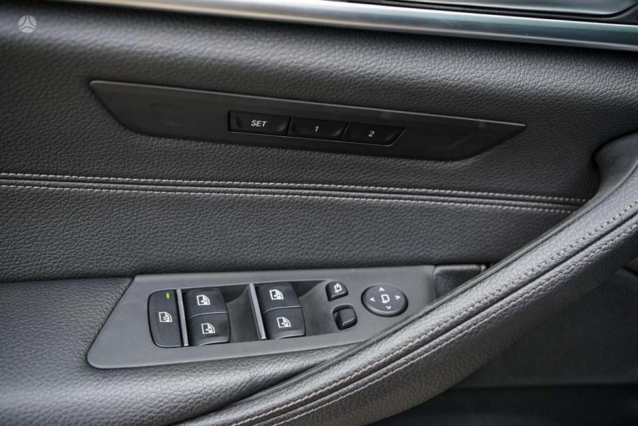 Melns BMW 520 2018 Kauņa, ar dzinēja tilpumu 2.00 L un nobraukumu 193 tūkst. km par 18450 €, foto 31 vietnē AUTOMOTO.COM.LV