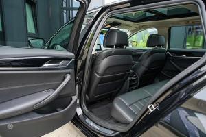 Melns BMW 520 2018 Kauņa, ar dzinēja tilpumu 2.00 L un nobraukumu 193 tūkst. km par 18450 €, foto 33 vietnē AUTOMOTO.COM.LV