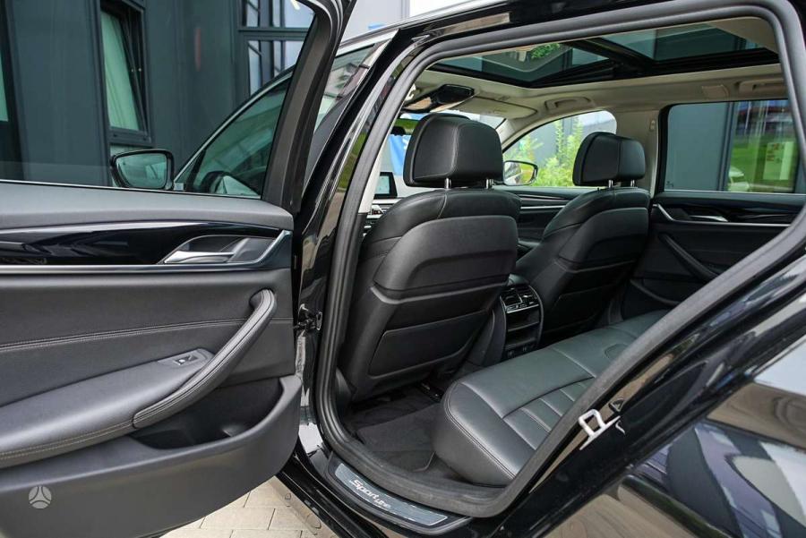 Melns BMW 520 2018 Kauņa, ar dzinēja tilpumu 2.00 L un nobraukumu 193 tūkst. km par 18450 €, foto 33 vietnē AUTOMOTO.COM.LV