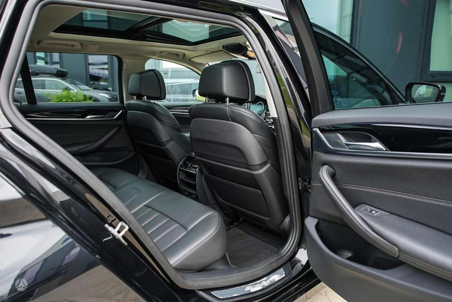 Melns BMW 520 2018 Kauņa, ar dzinēja tilpumu 2.00 L un nobraukumu 193 tūkst. km par 18450 €, foto 35 vietnē AUTOMOTO.COM.LV