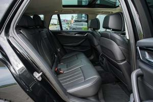 Melns BMW 520 2018 Kauņa, ar dzinēja tilpumu 2.00 L un nobraukumu 193 tūkst. km par 18450 €, foto 36 vietnē AUTOMOTO.COM.LV