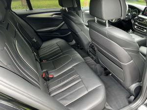 Black BMW 520 2018 in Kaunas, with an engine capacity of 2.00 L and mileage of 200 thousand km for 18750 €, photo 14 on AUTOMOTO.COM.LV