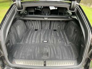 Black BMW 520 2018 in Kaunas, with an engine capacity of 2.00 L and mileage of 200 thousand km for 18750 €, photo 15 on AUTOMOTO.COM.LV