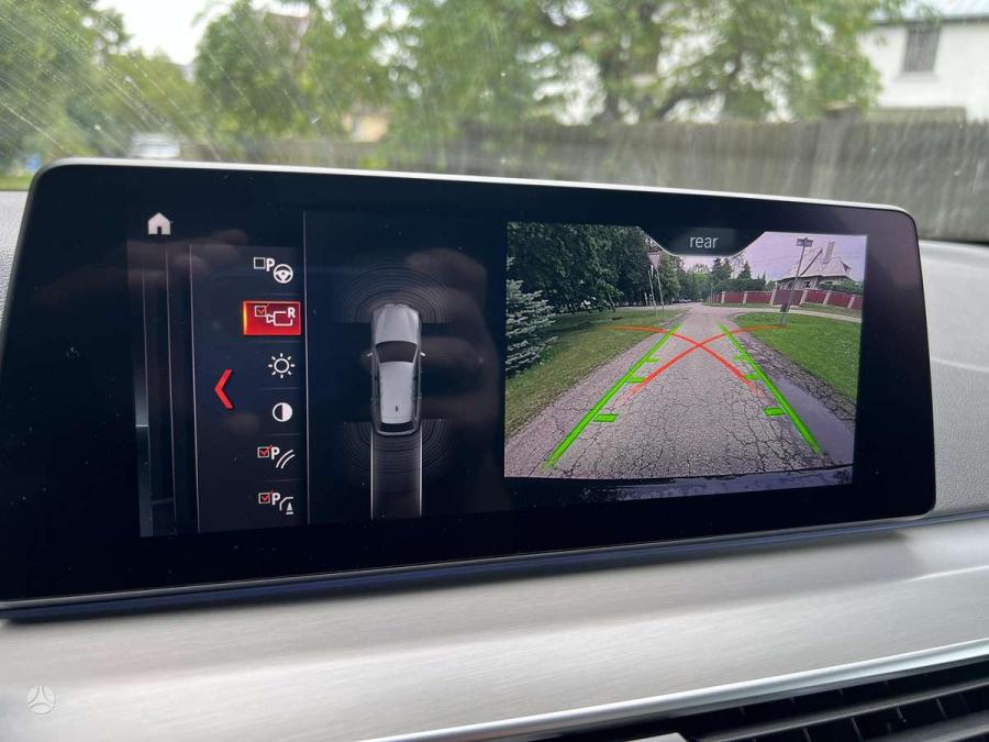 Black BMW 520 2018 in Kaunas, with an engine capacity of 2.00 L and mileage of 200 thousand km for 18750 €, photo 22 on AUTOMOTO.COM.LV