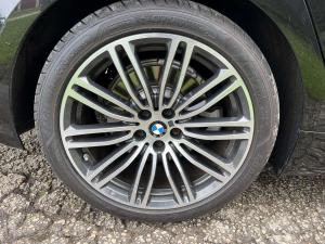 Black BMW 520 2018 in Kaunas, with an engine capacity of 2.00 L and mileage of 200 thousand km for 18750 €, photo 24 on AUTOMOTO.COM.LV