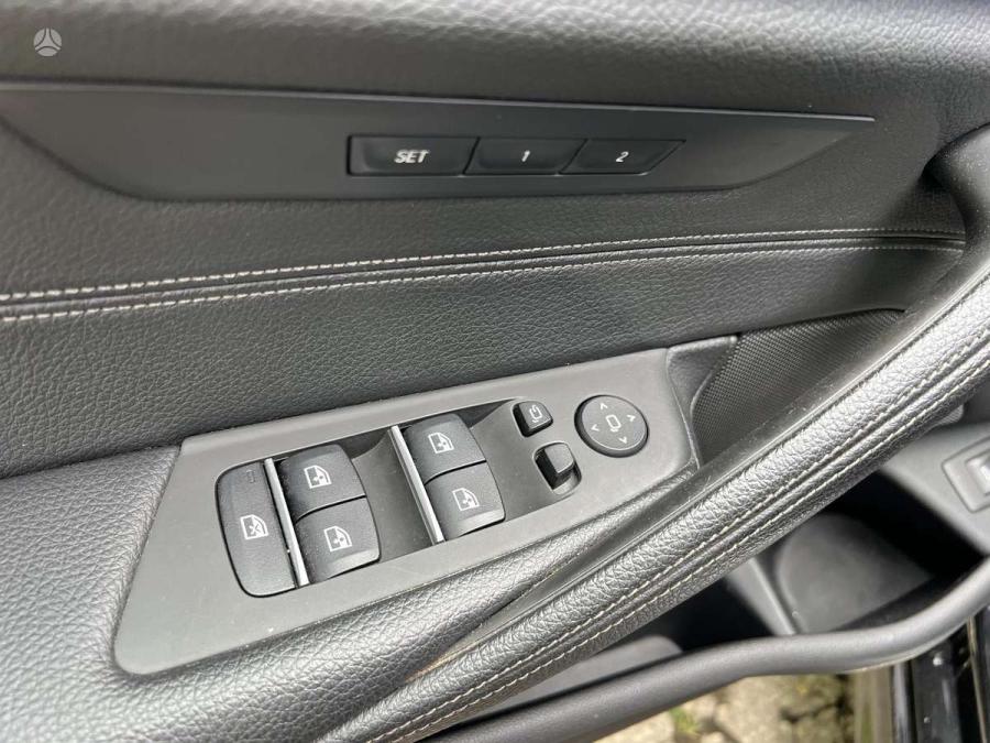 Black BMW 520 2018 in Kaunas, with an engine capacity of 2.00 L and mileage of 200 thousand km for 18750 €, photo 26 on AUTOMOTO.COM.LV