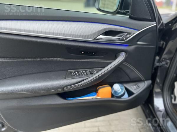 Melns BMW 520 2018 Liepāja, ar dzinēja tilpumu 2.00 L un nobraukumu 175 tūkst. km par 22000 €, foto 10 vietnē AUTOMOTO.COM.LV