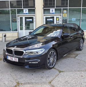 Black BMW 520 2018 in Elektrenai, with an engine capacity of 2.00 L and mileage of 306 thousand km for 16900 €, photo  on AUTOMOTO.COM.LV
