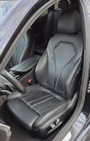 Melns BMW 520 2018 Elektrėnai, ar dzinēja tilpumu 2.00 L un nobraukumu 306 tūkst. km par 16900 €, foto 23 vietnē AUTOMOTO.COM.LV
