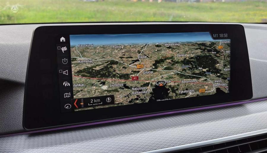 Melns BMW 520 2018 Elektrėnai, ar dzinēja tilpumu 2.00 L un nobraukumu 306 tūkst. km par 16900 €, foto 39 vietnē AUTOMOTO.COM.LV