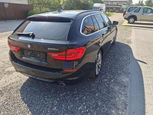 Black BMW 520 2018 in Vilnius, with an engine capacity of 2.00 L and mileage of 280 thousand km for 14150 €, photo 6 on AUTOMOTO.COM.LV