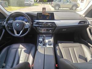 Black BMW 520 2018 in Vilnius, with an engine capacity of 2.00 L and mileage of 280 thousand km for 14150 €, photo 19 on AUTOMOTO.COM.LV