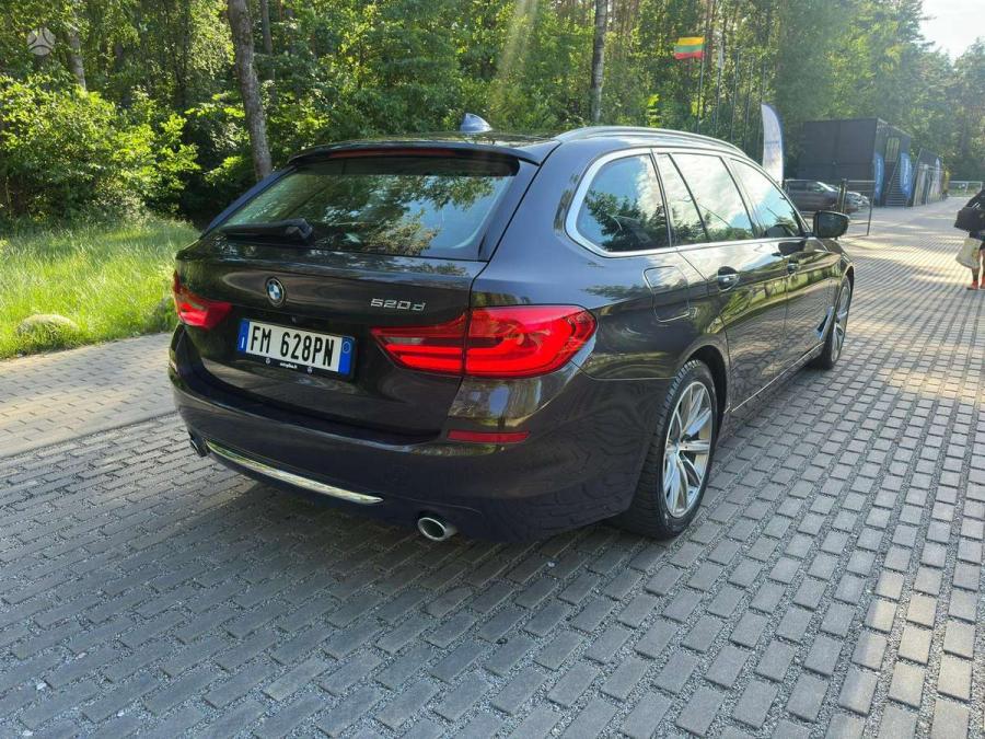 Melns BMW 520 2018 Viļņa, ar dzinēja tilpumu 2.00 L un nobraukumu 299 tūkst. km par 15299 €, foto 11 vietnē AUTOMOTO.COM.LV