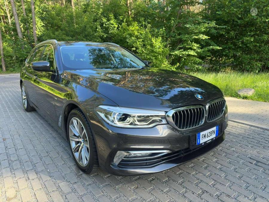 Melns BMW 520 2018 Viļņa, ar dzinēja tilpumu 2.00 L un nobraukumu 299 tūkst. km par 15299 €, foto 12 vietnē AUTOMOTO.COM.LV