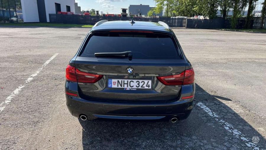 Melns BMW 520 2018 Šauļi, ar dzinēja tilpumu 2.00 L un nobraukumu 229 tūkst. km par 14700 €, foto 10 vietnē AUTOMOTO.COM.LV