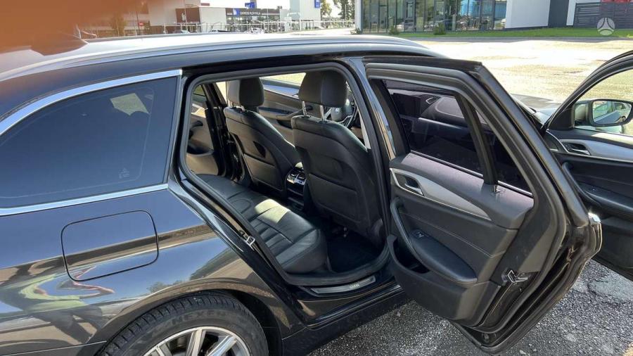 Melns BMW 520 2018 Šauļi, ar dzinēja tilpumu 2.00 L un nobraukumu 229 tūkst. km par 14700 €, foto 17 vietnē AUTOMOTO.COM.LV