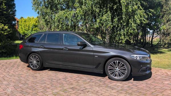 Black BMW 520 2018 in Vilnius, with an engine capacity of 2.00 L and mileage of 150 thousand km for 16500 €, photo 3 on AUTOMOTO.COM.LV