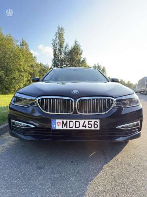 Black BMW 520 2018 in Vilnius, with an engine capacity of 2.00 L and mileage of 273 thousand km for 16900 €, photo 4 on AUTOMOTO.COM.LV