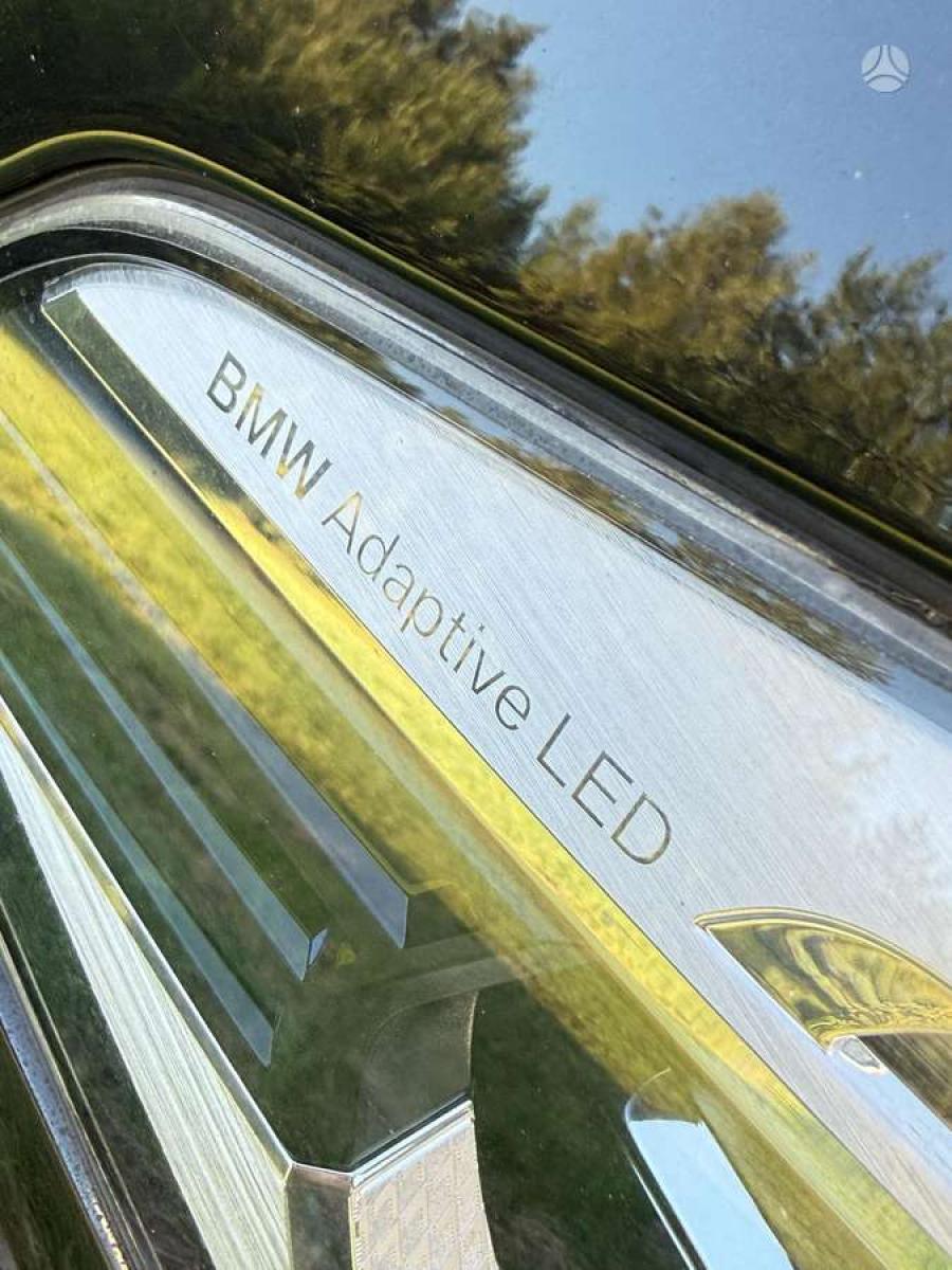 Black BMW 520 2018 in Vilnius, with an engine capacity of 2.00 L and mileage of 273 thousand km for 16900 €, photo 9 on AUTOMOTO.COM.LV