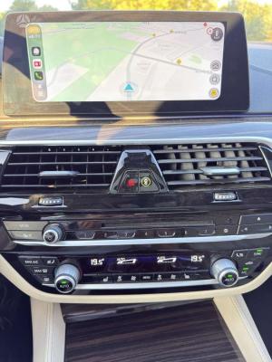 Black BMW 520 2018 in Vilnius, with an engine capacity of 2.00 L and mileage of 273 thousand km for 16900 €, photo 14 on AUTOMOTO.COM.LV